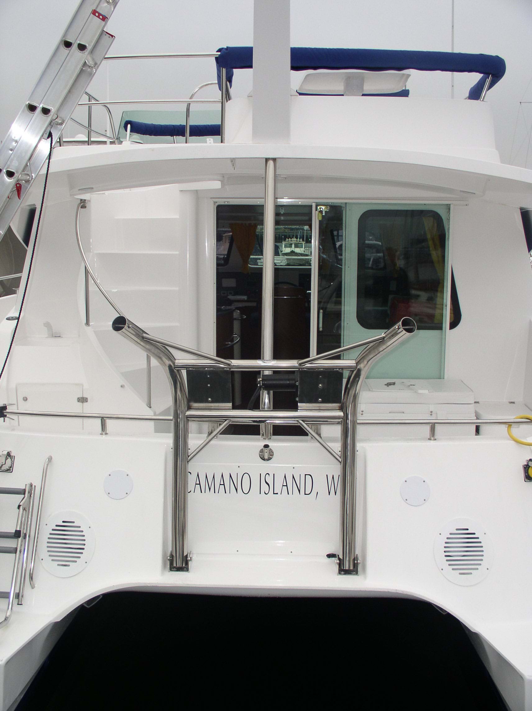 Builders of Boat Davits - Pioneers of Transom Davit Technology